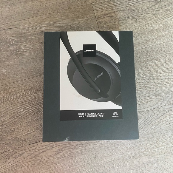 Headphones | Sold Bose Headphones Box | Poshmark